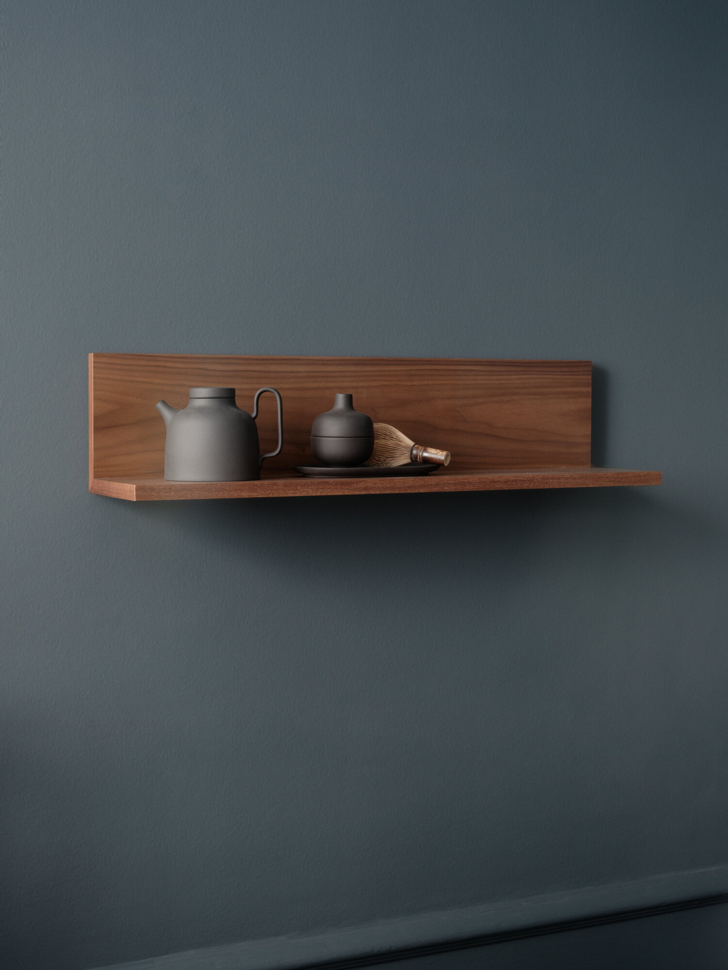 New Works Tana wall shelf, walnut | Finnish Design Shop IE