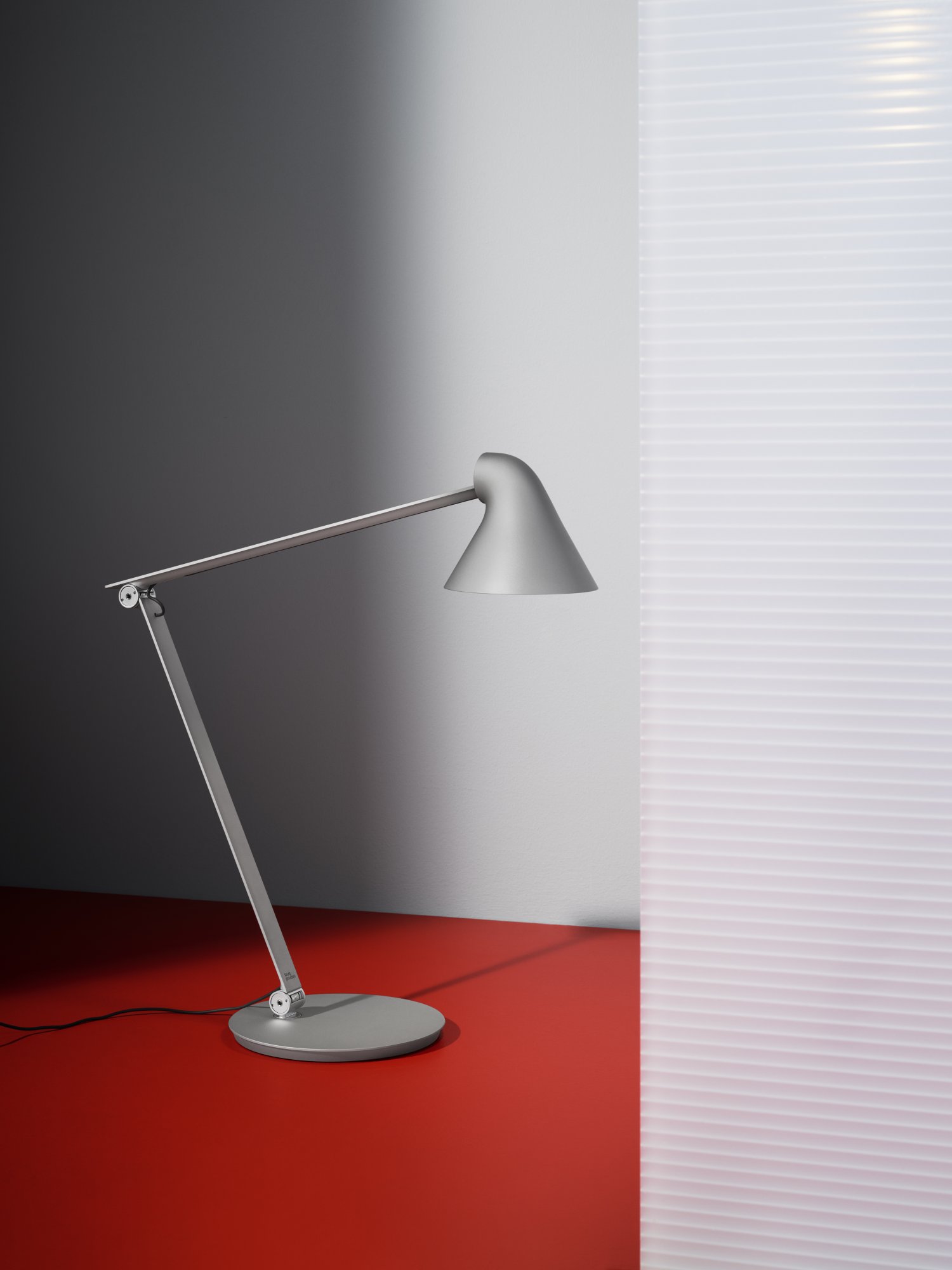 Louis Poulsen NJP table lamp, light grey | Finnish Design Shop