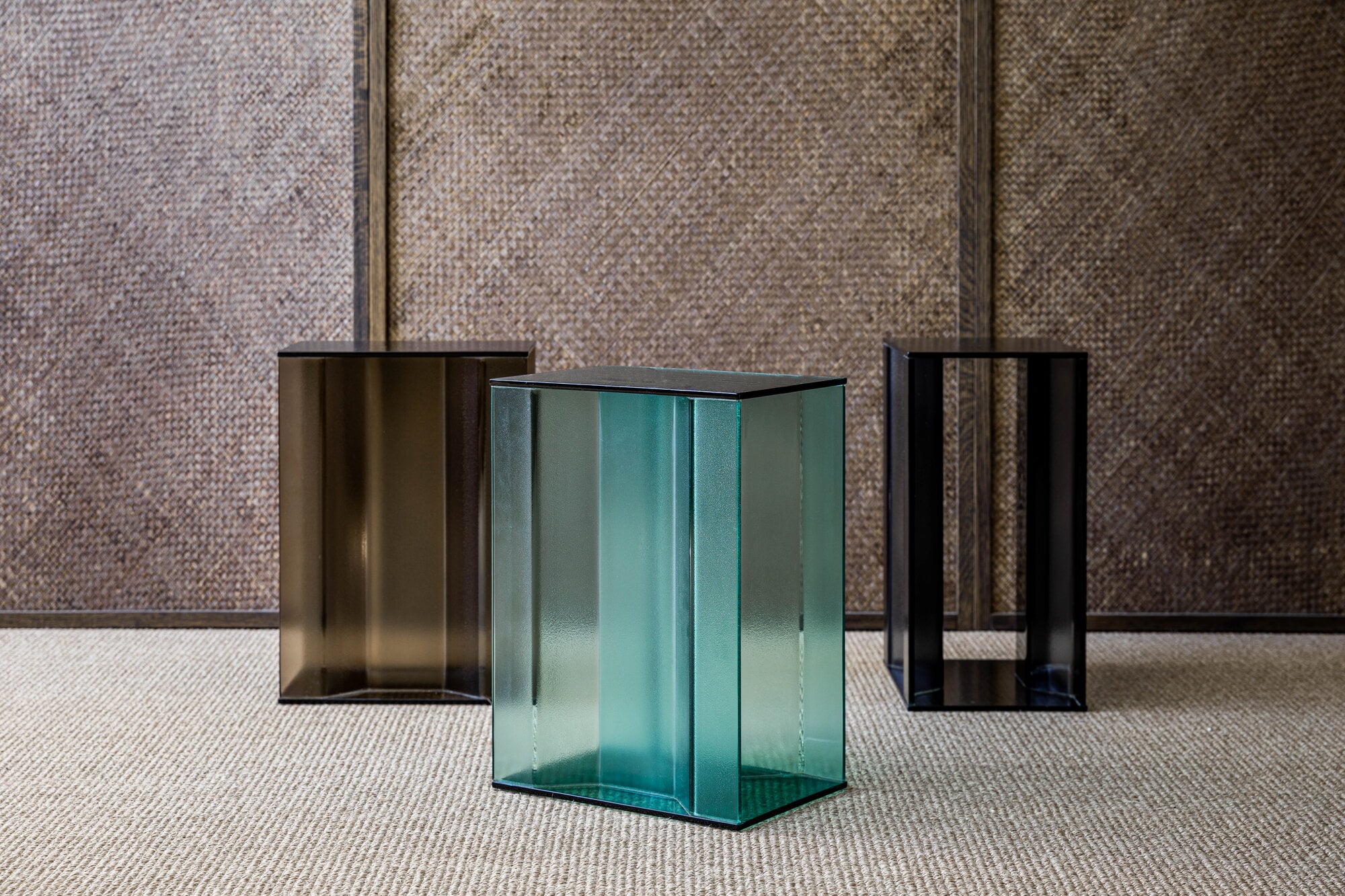 Nikari Paletto side table, 32 x 45 cm, green | Finnish Design Shop