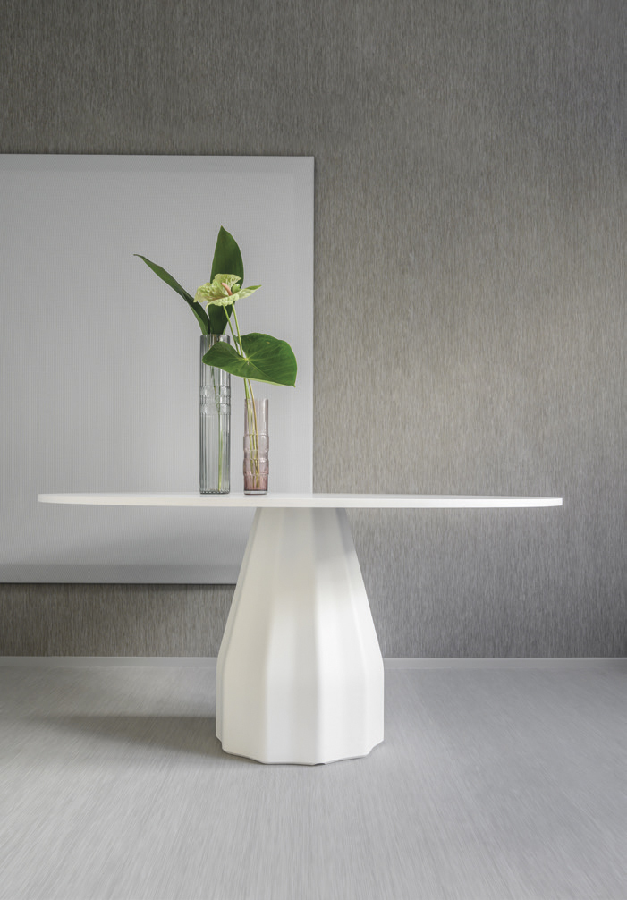 Viccarbe Burin table, 120 cm, white - lacquered white | Finnish Design Shop