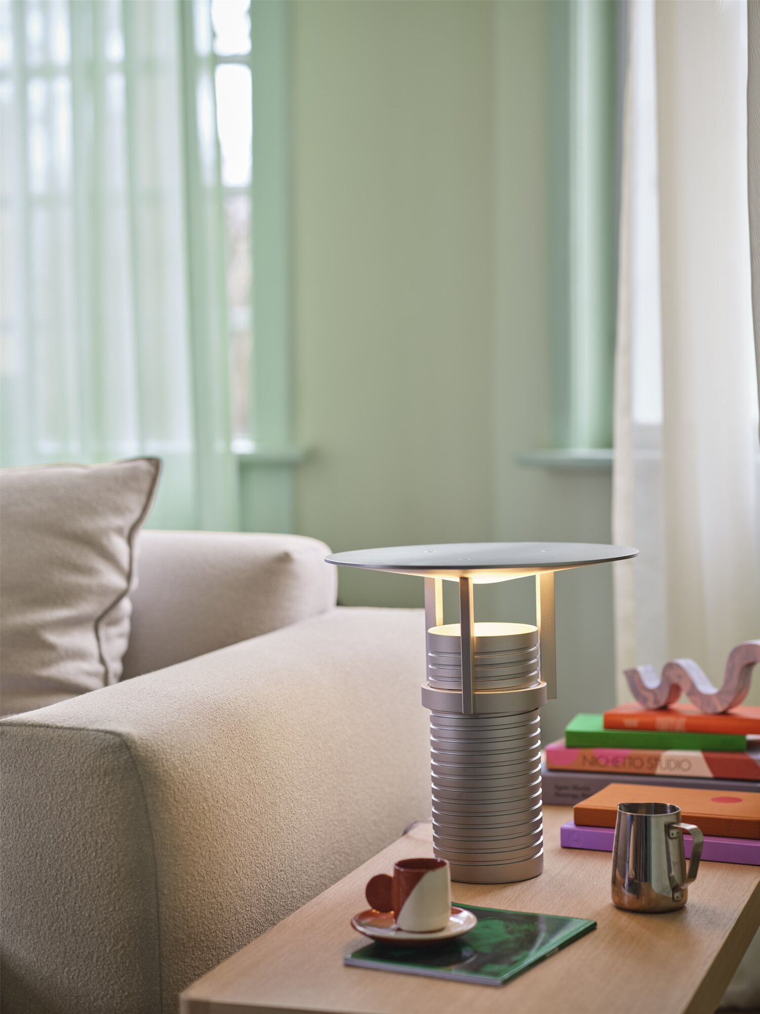 Muuto Set table lamp, aluminium | Finnish Design Shop UK