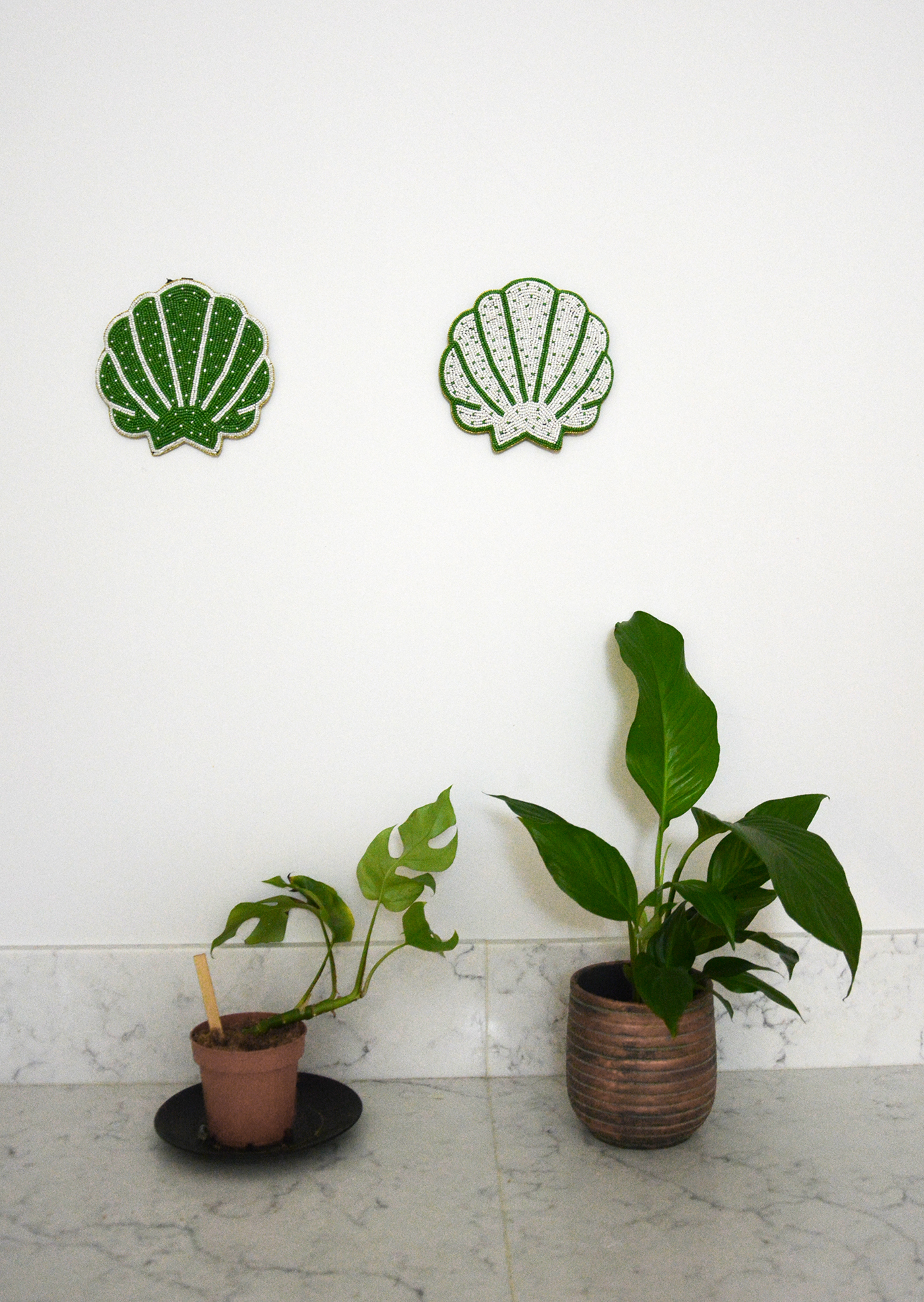 MUM's Shell wall art, white - green | Finnish Design Shop