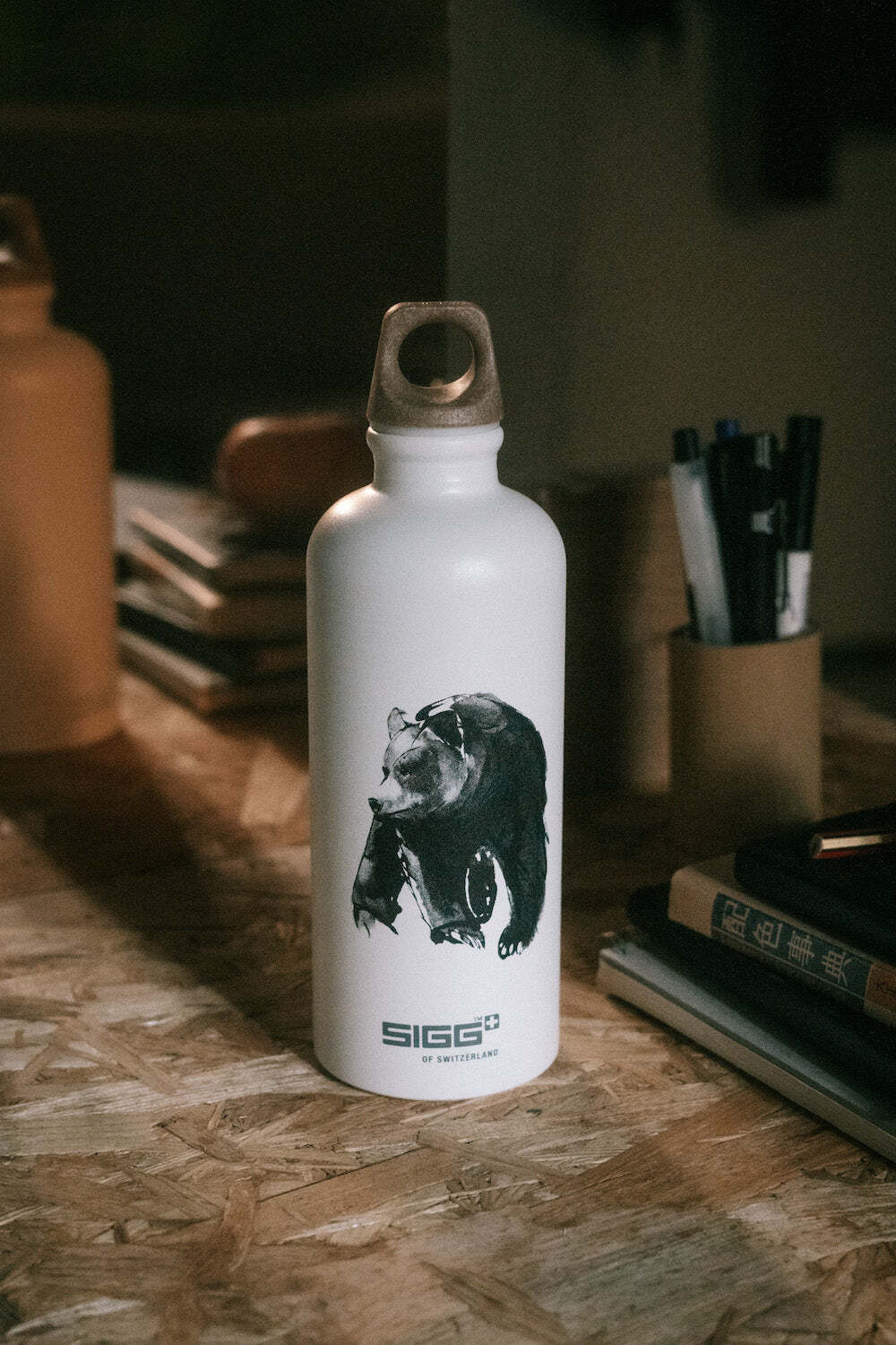 SIGG X TJ juomapullo, 0,6 L, Gentle bear | Finnish Design Shop