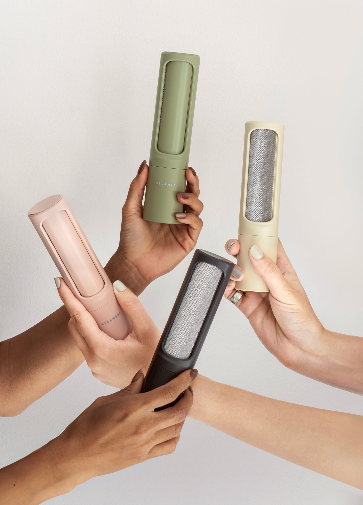 Steamery Lint brush, rose | Finnish Design Shop