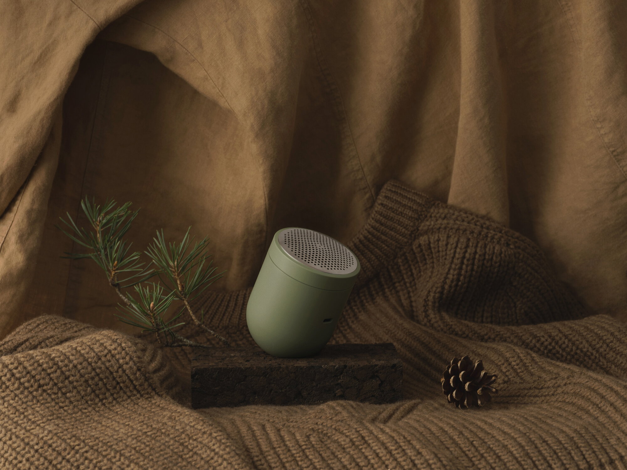 Steamery Pilo No. 2 fabric shaver, sage | Finnish Design Shop