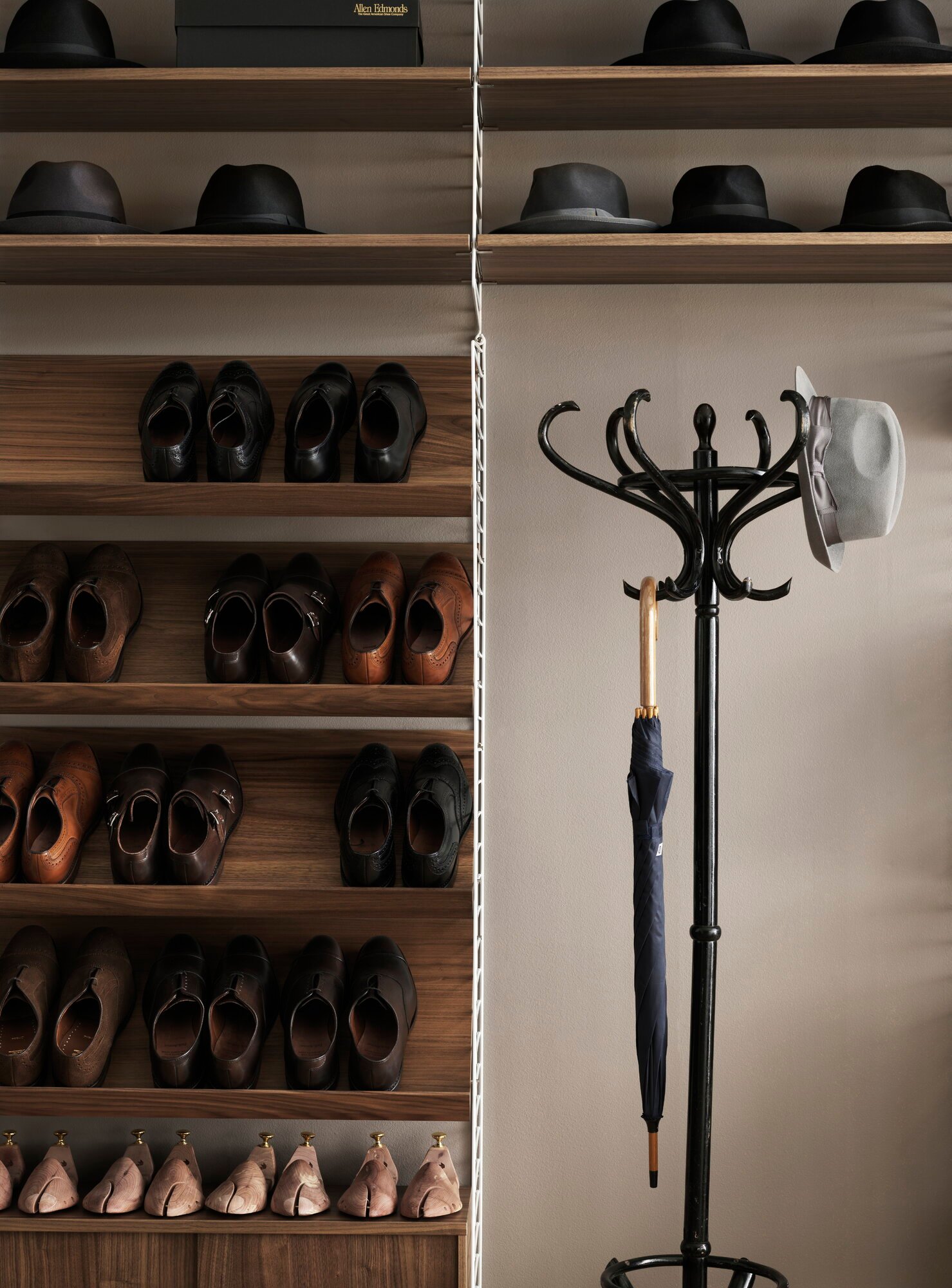 String Furniture String magazine shelf, 78 x 30 cm, walnut | Finnish Design Shop