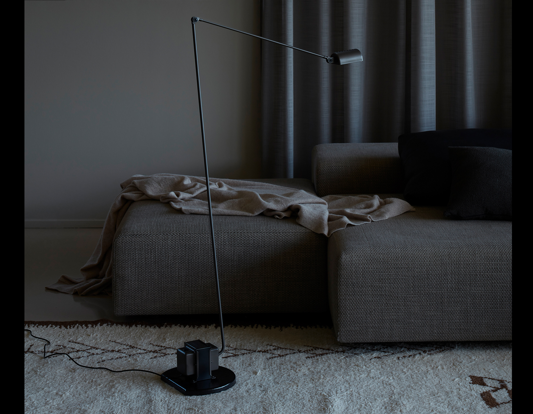Lumina Daphine Terra floor lamp, black soft-touch | Finnish Design Shop