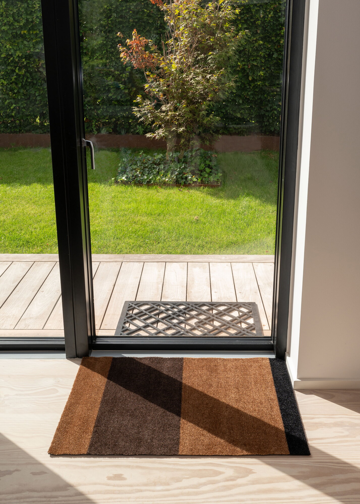 Tica Copenhagen Stripes horizontal rug, 60 x 90 cm, cognac - d.brown ...