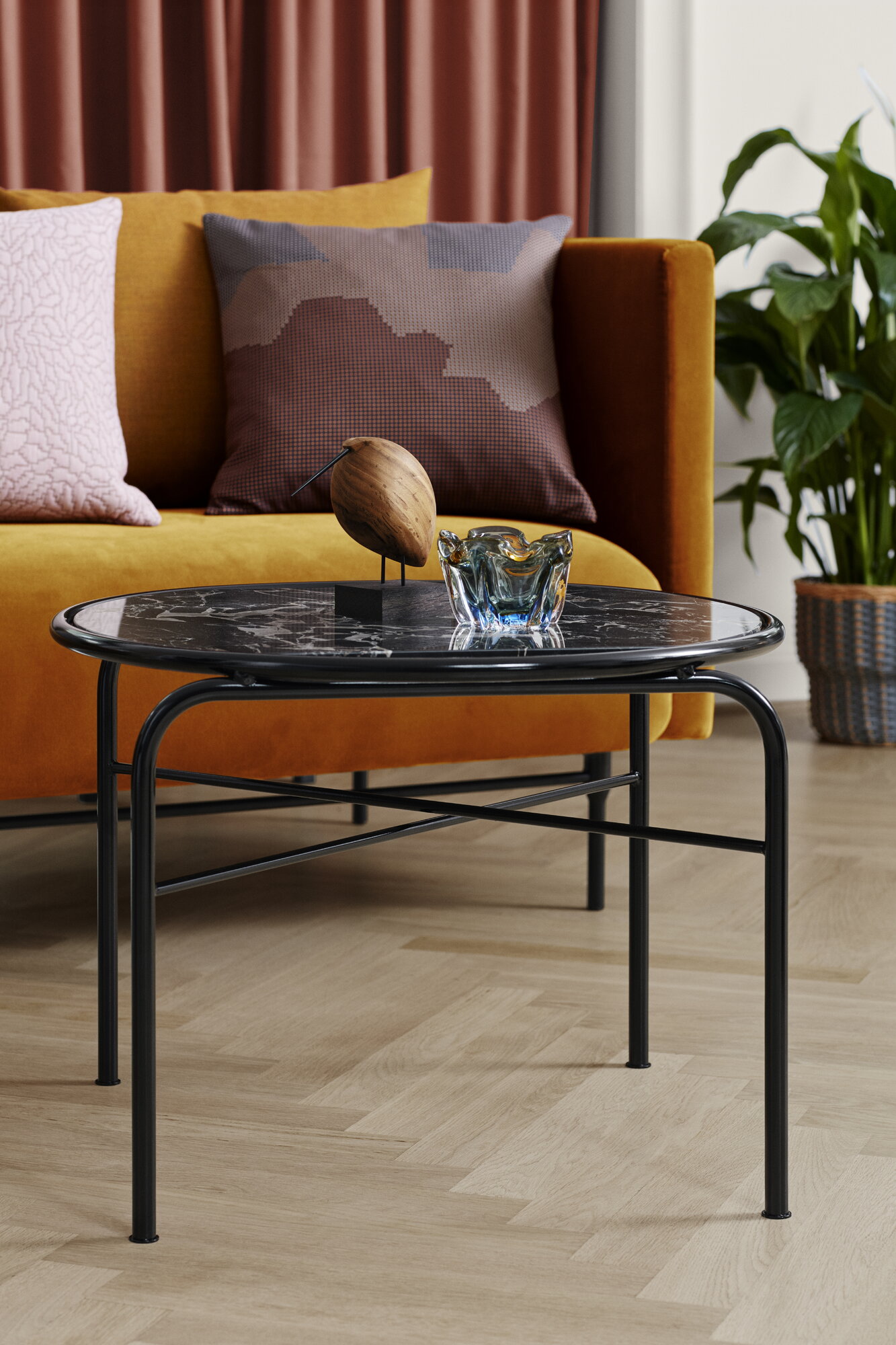 Warm Nordic Secant coffee table, round, black gold marble | Finnish Design Shop