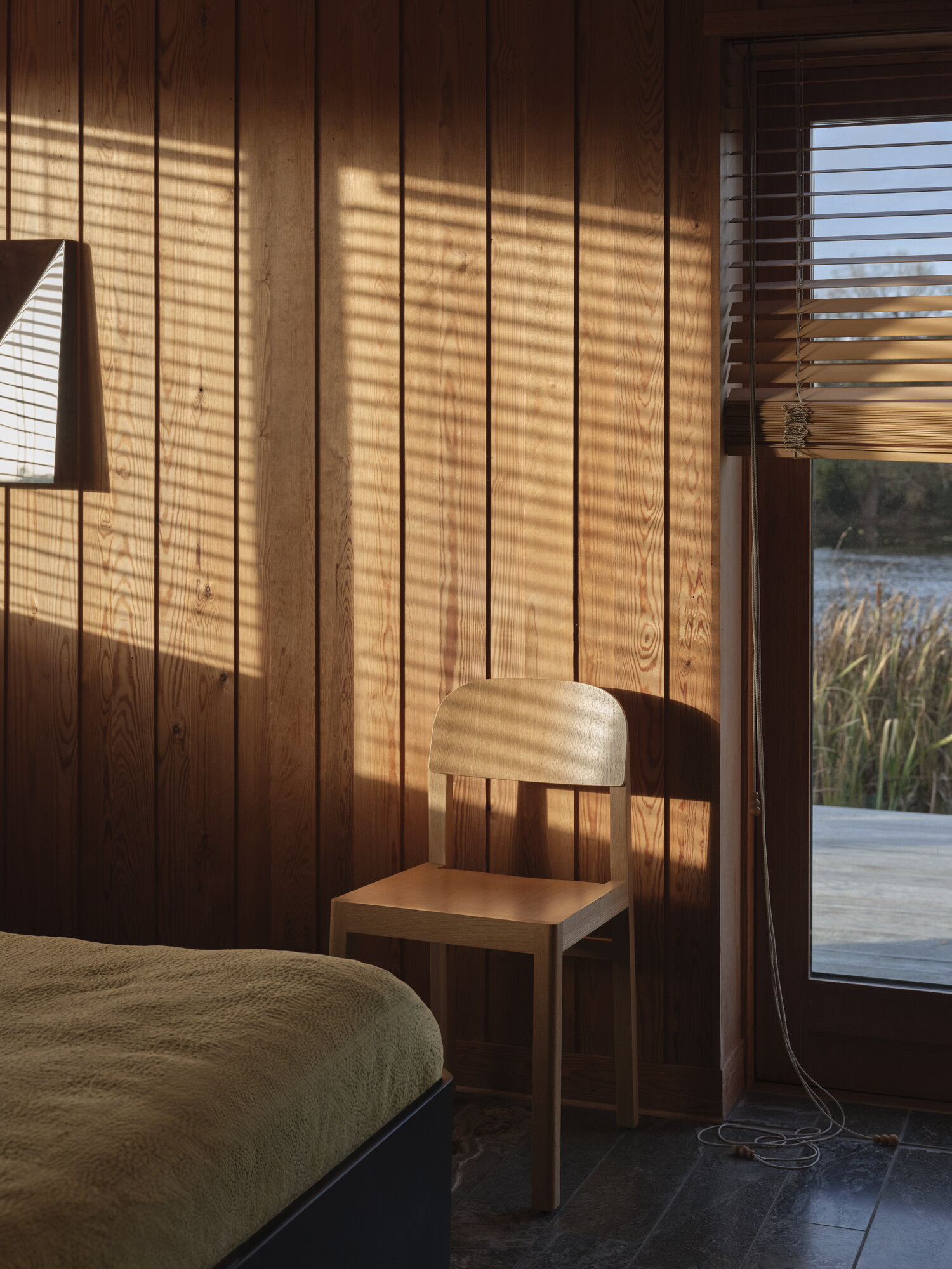 Muuto Gaze mirror, 50 x 35 cm, polished steel | Finnish Design Shop