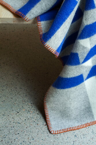 Røros Tweed Kvam throw, 135 x 200 cm, blue | Finnish Design Shop