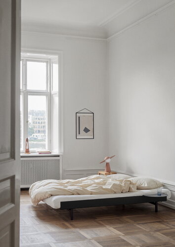 Moebe Bed, 90-180 cm, black | Finnish Design Shop