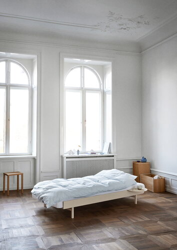 Moebe Bed side table, sand | Finnish Design Shop