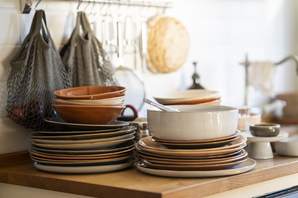 Heirol Smooth plate, 28 cm, terracotta | Finnish Design Shop