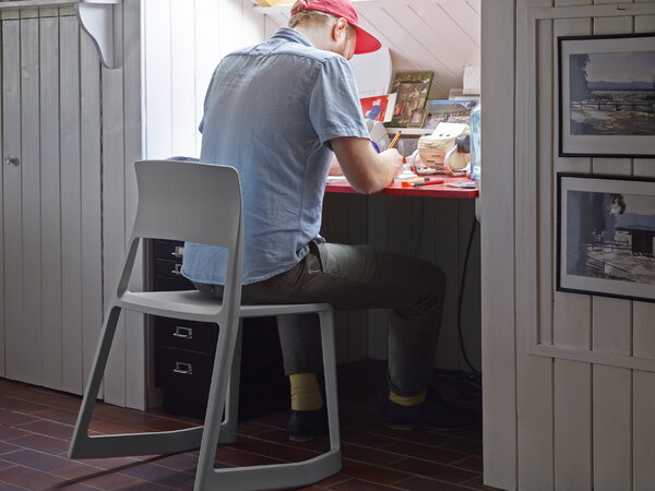 Vitra Tip Ton RE chair, dark grey | Finnish Design Shop