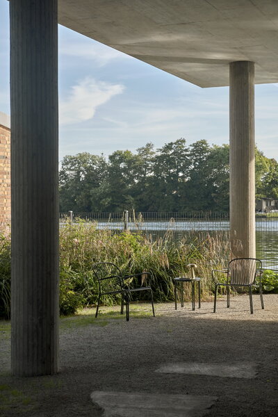 &Tradition Como SC53 portable table lamp, aluminium | Finnish Design Shop