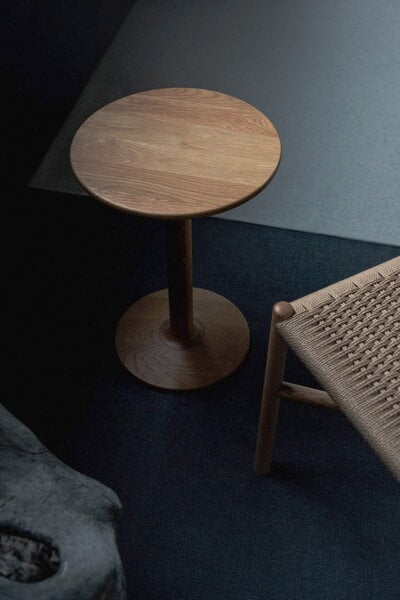 Ariake Taio side table, oak | Finnish Design Shop