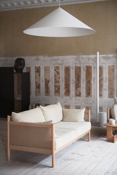 Beam side table, oak | Finnish Design Shop