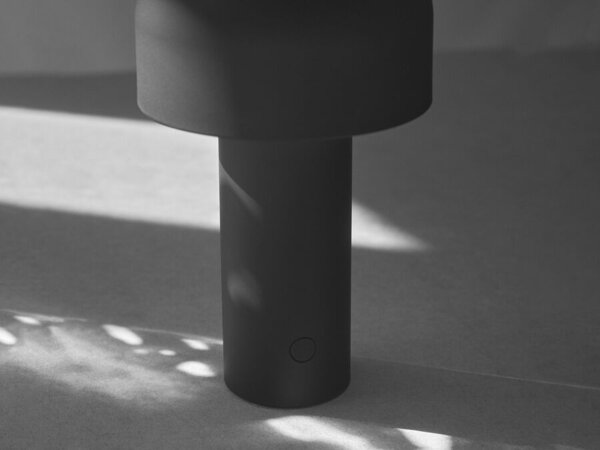 Flos Bellhop table lamp, matte black | Finnish Design Shop
