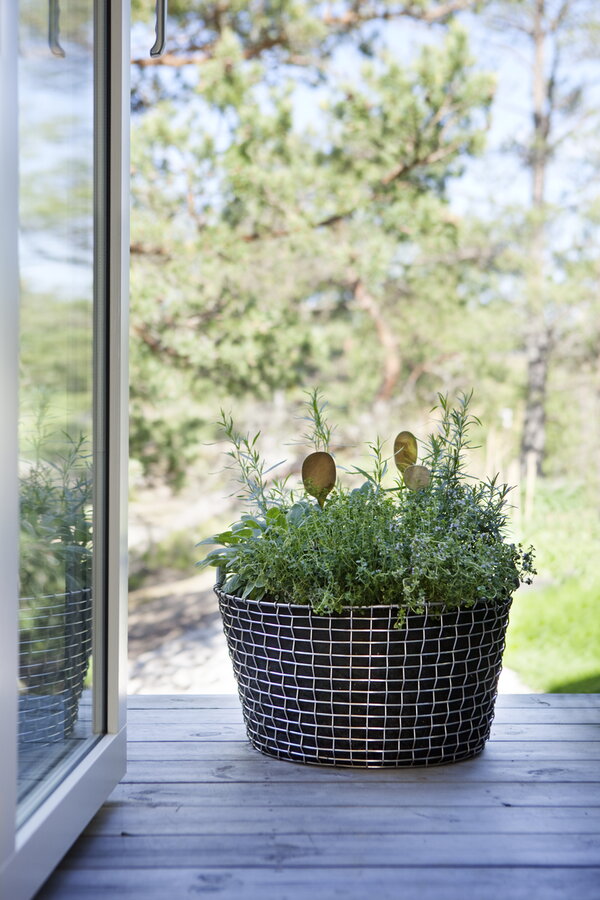 Korbo Classic 35 wire basket, galvanized | Finnish Design Shop