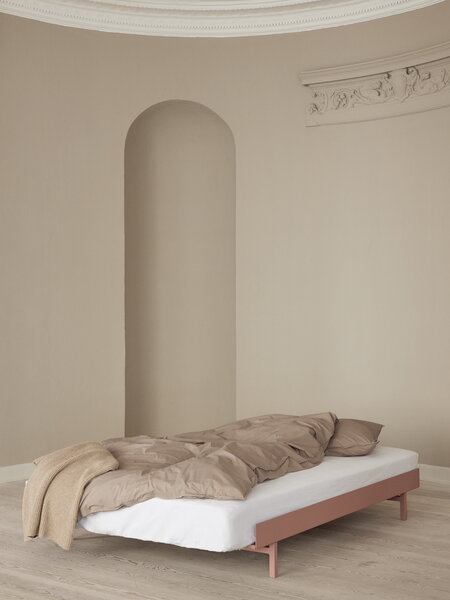 Moebe Bed, 90-180 cm, dusty rose | Finnish Design Shop