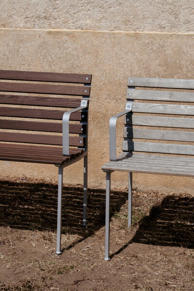 HAY Traverse dining bench with armrest, heat treated oiled ash ...