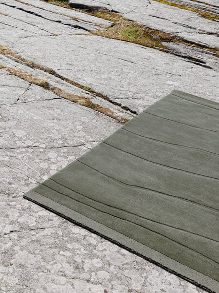 Roots Living Rock rug, mud grey | Finnish Design Shop