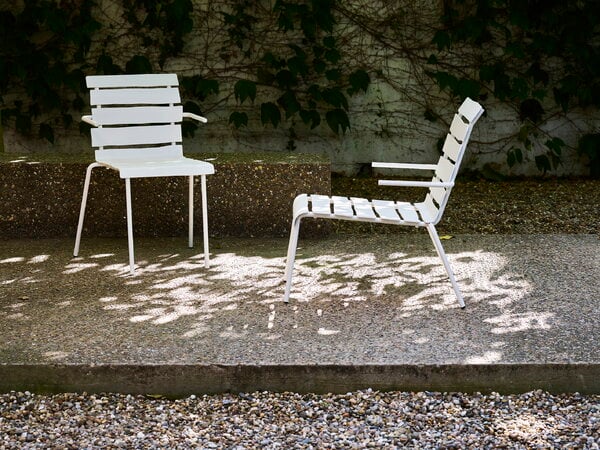 valerie_objects Aligned chair with armrests, off-white | Finnish Design ...
