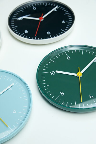 HAY Wall Clock seinäkello, musta | Finnish Design Shop