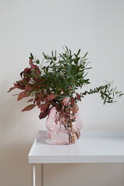 Fundamental Berlin Muse maljakko, keskikokoinen, rubiini | Finnish Design Shop