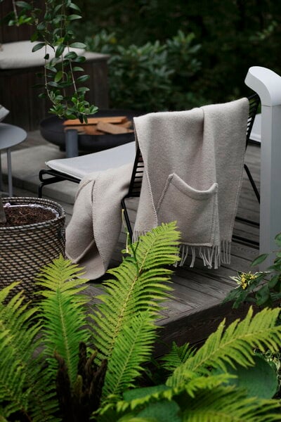 Lapuan Kankurit Uni pocket shawl, light beige | Finnish Design Shop