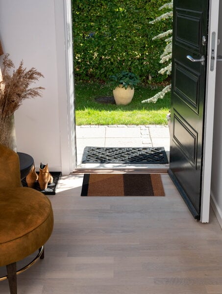 Tica Copenhagen Stripes horizontal rug, 40 x 60 cm, cognac - d.brown ...