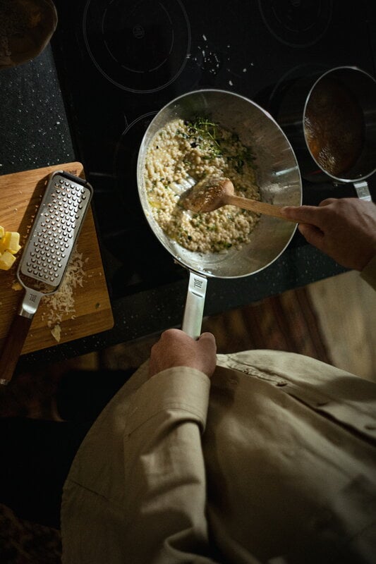 Fiskars Norden steel wok pan, uncoated, 28 cm | Finnish Design Shop