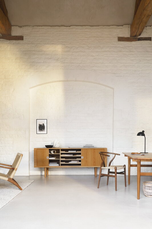 Carl Hansen & Søn CH327 dining table, oiled oak | Finnish Design Shop