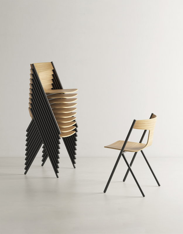 Viccarbe Quadra chair, black - matt oak | Finnish Design Shop