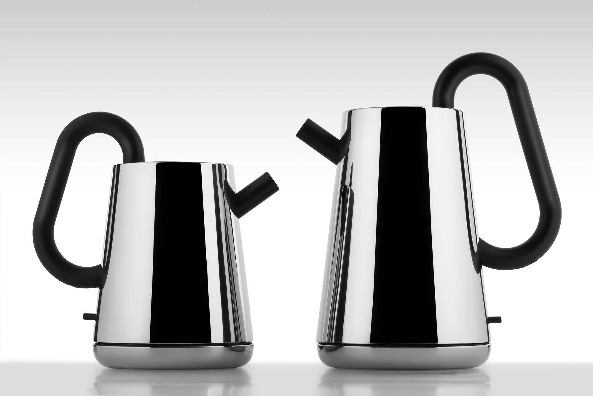 Alessi Bollitore elettrico Toru, 0,8 L, acciaio inox - nero | Finnish ...