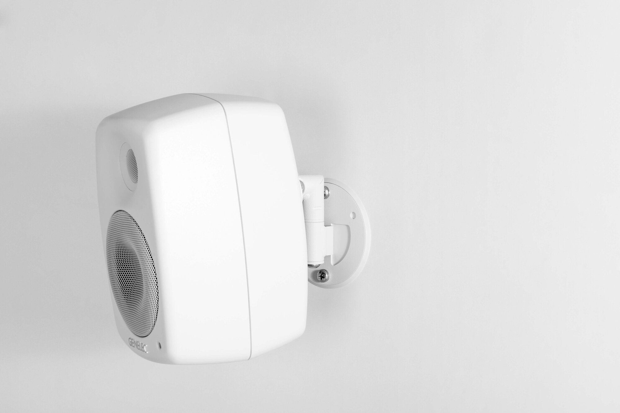 Genelec Wall mount for G Two/G Three speaker, white | Finnish Design Shop