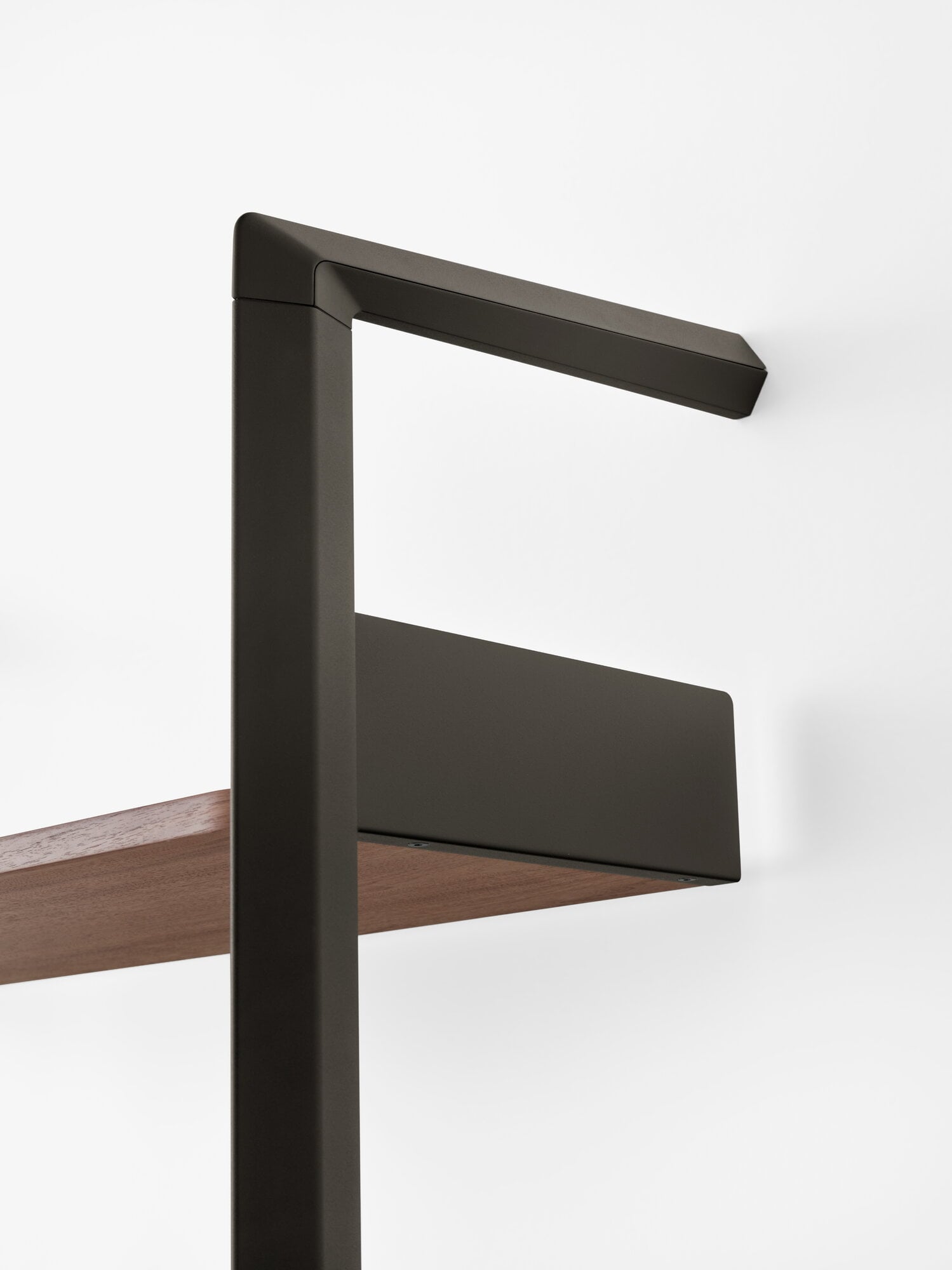&Tradition Rombe IF2 shelf with desk, anthracite - walnut | Finnish ...