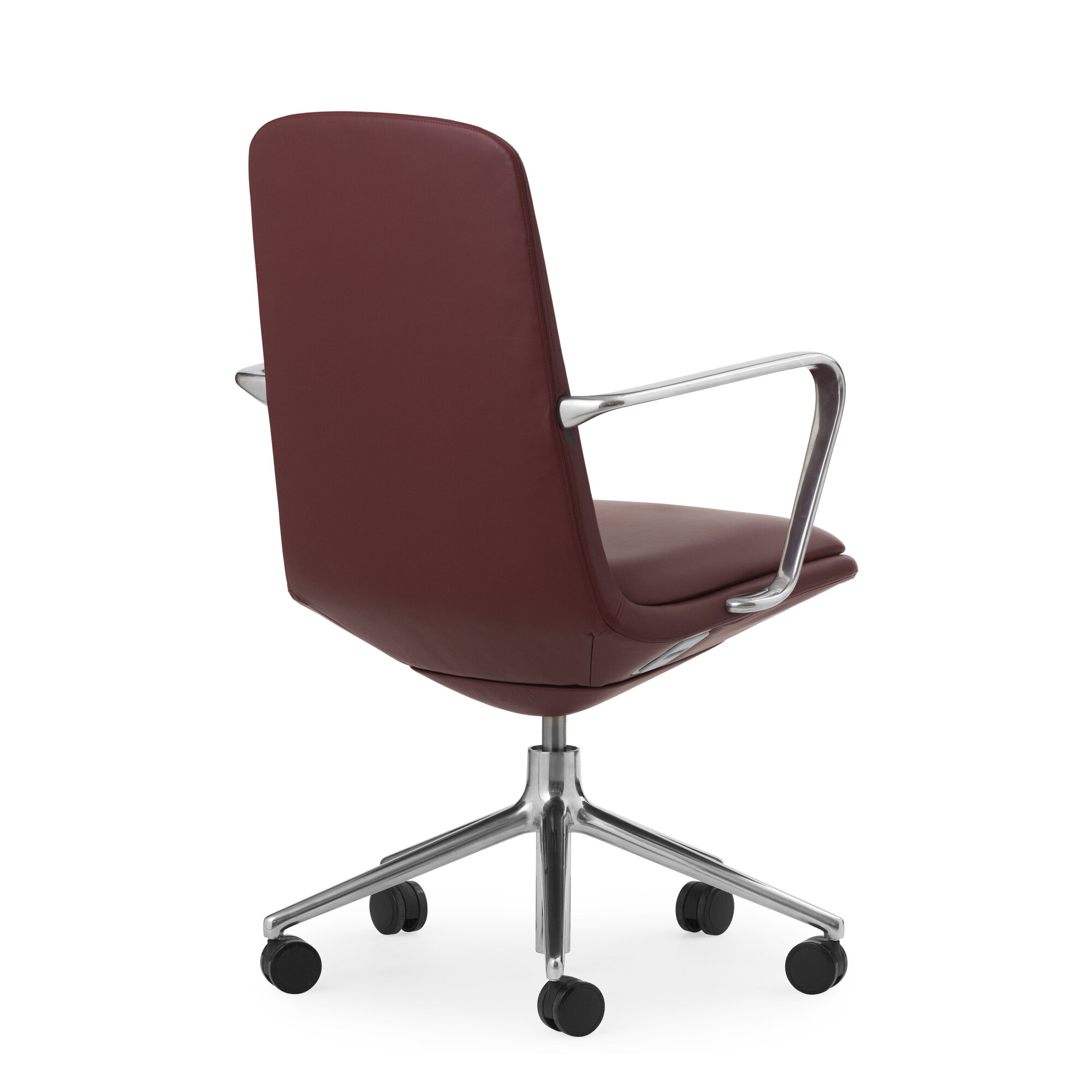 Normann Copenhagen Off chair with 5 wheels, armrests, alu. - brown ...