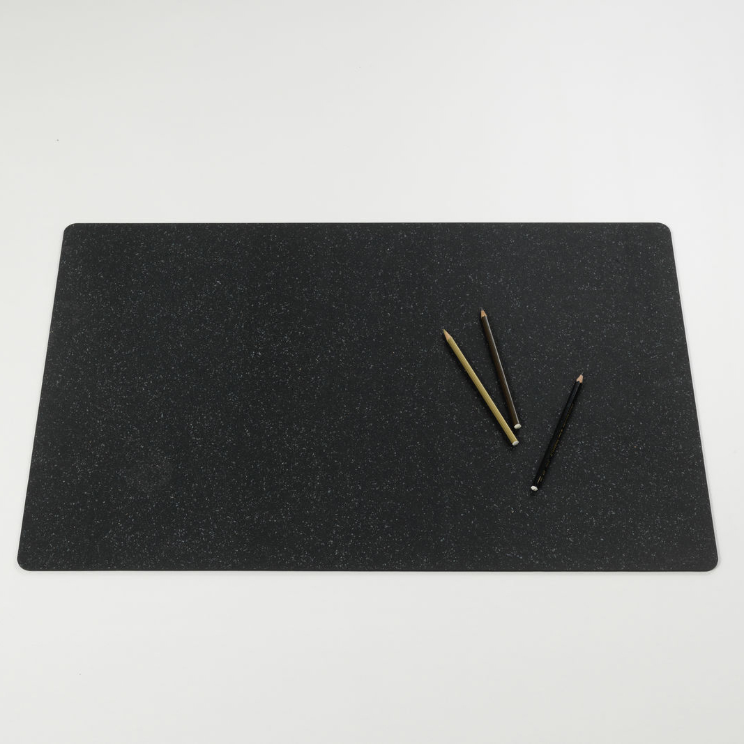 Vitra Repad alusta, natural black | Finnish Design Shop