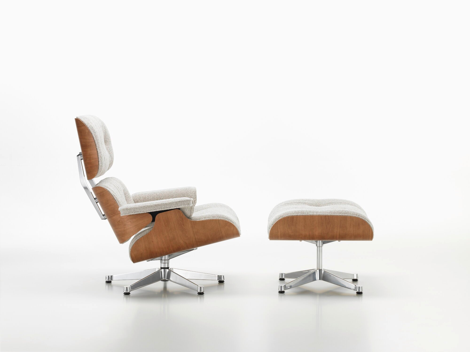 Vitra Poltrona Eames, nuove dimens., ciliegio am. - Nubia crema/sabbia ...