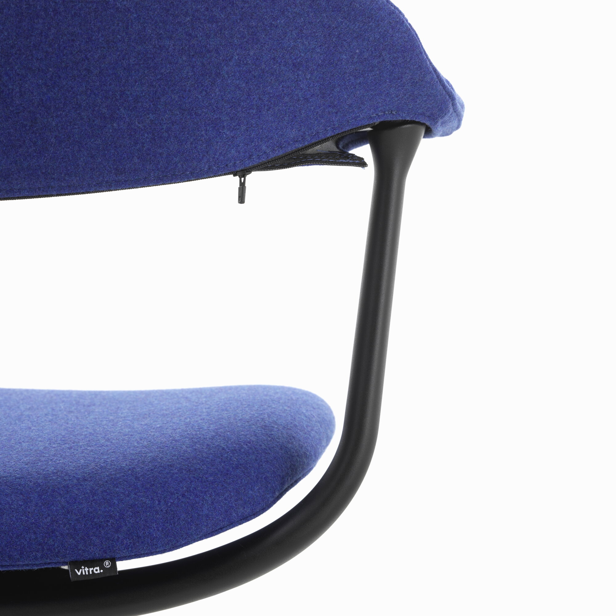 Vitra Mynt, stol, 4-stjärnig bas med hjul, Cosy 2 elektrisk blå - djupt ...