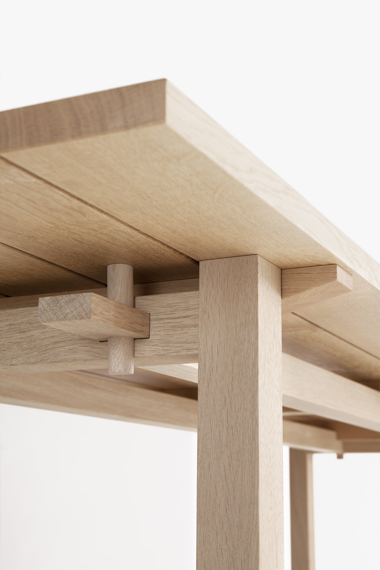 Nikari Arkipelago table, 250 x 90 cm, oak | Finnish Design Shop