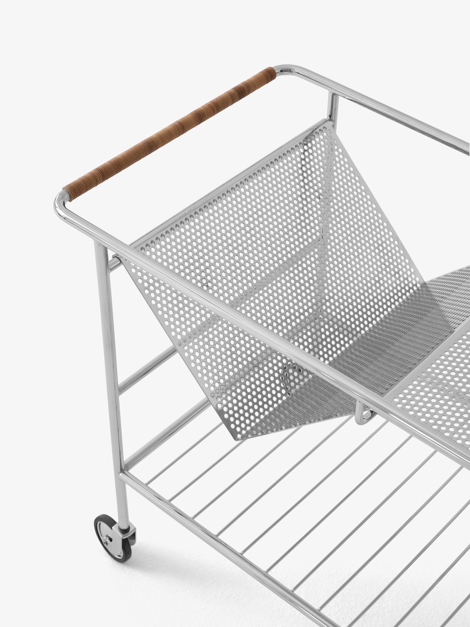 &Tradition Alima NDS1 trolley, chrome - lacquered walnut | Finnish ...