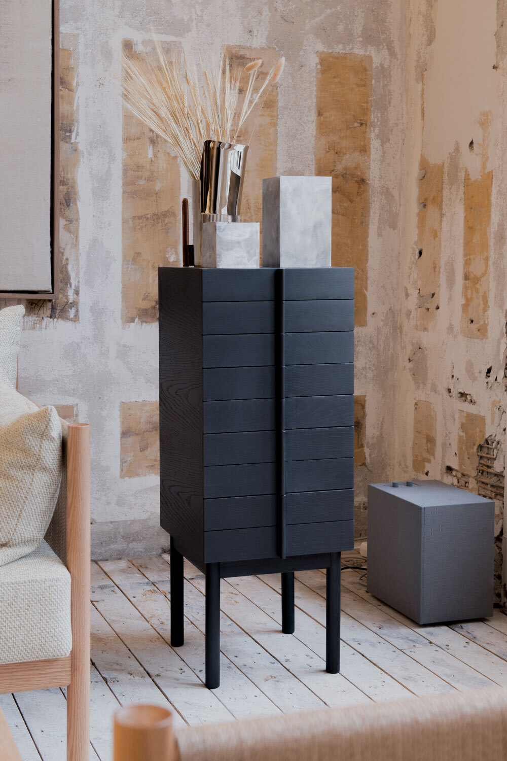 Ariake Column chest of drawers, black | Finnish Design Shop