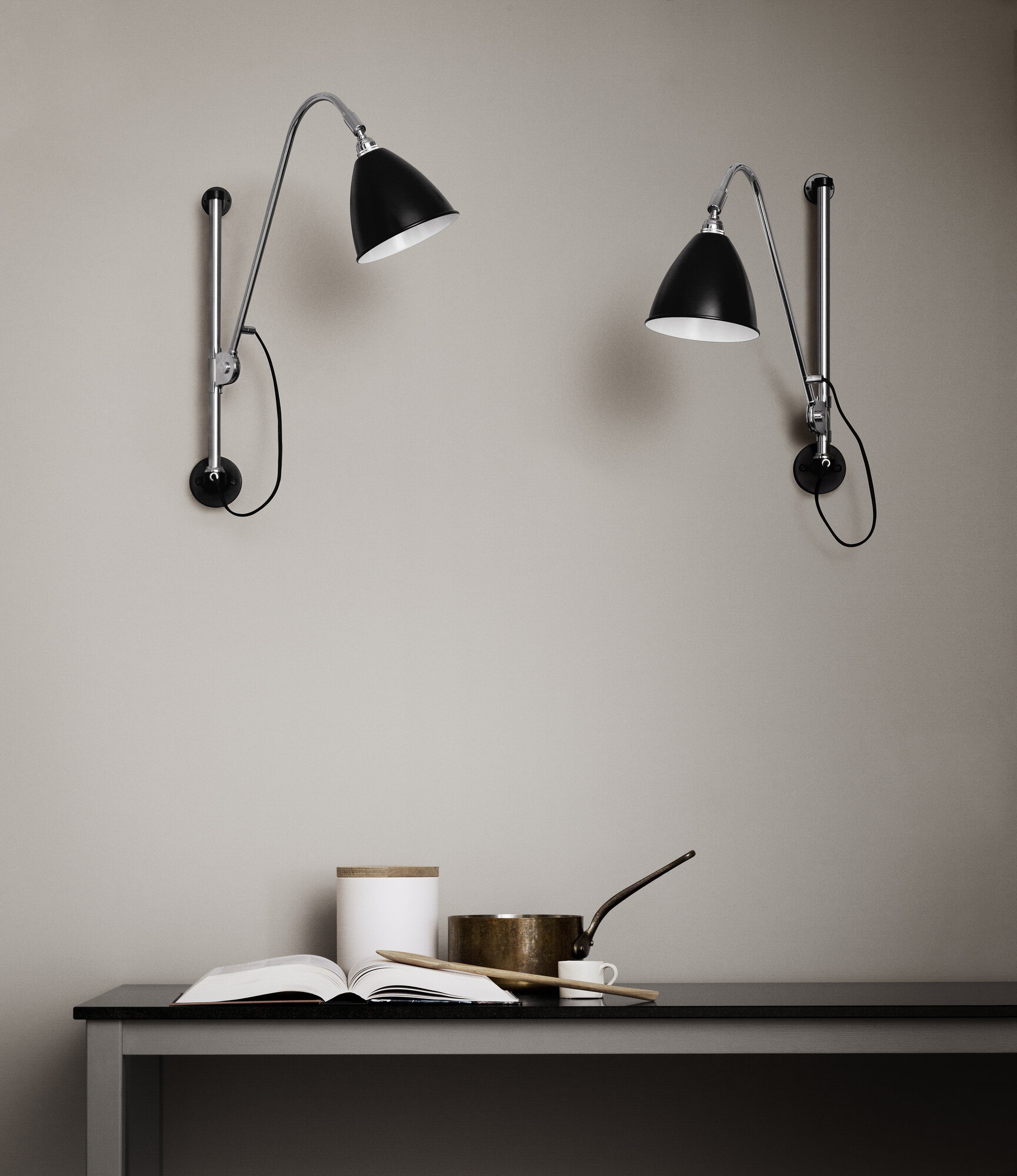 GUBI Bestlite BL5 wall lamp, 16 cm, chrome - black semi matt | Finnish ...