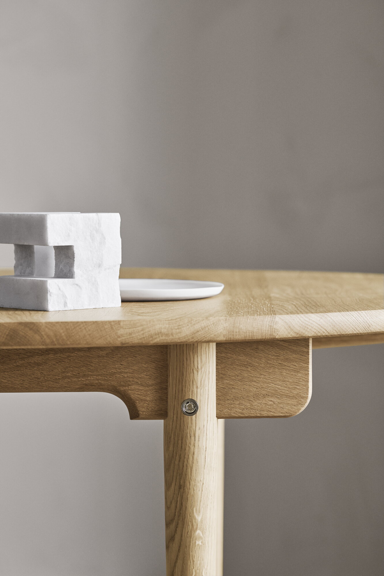 Carl Hansen & Søn CH337 dining table, oiled oak | Finnish Design Shop