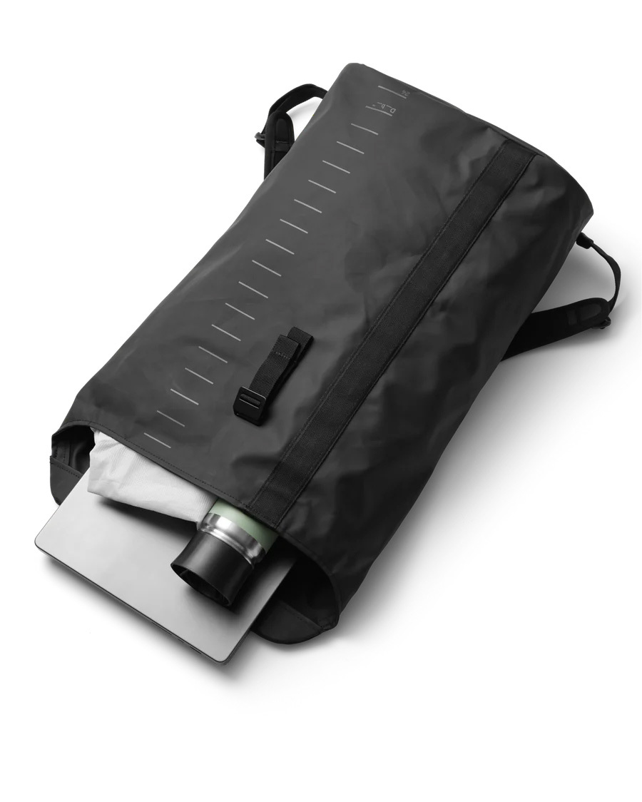 Db Journey Rucksack Essential, 24 l, black out | Finnish Design Shop