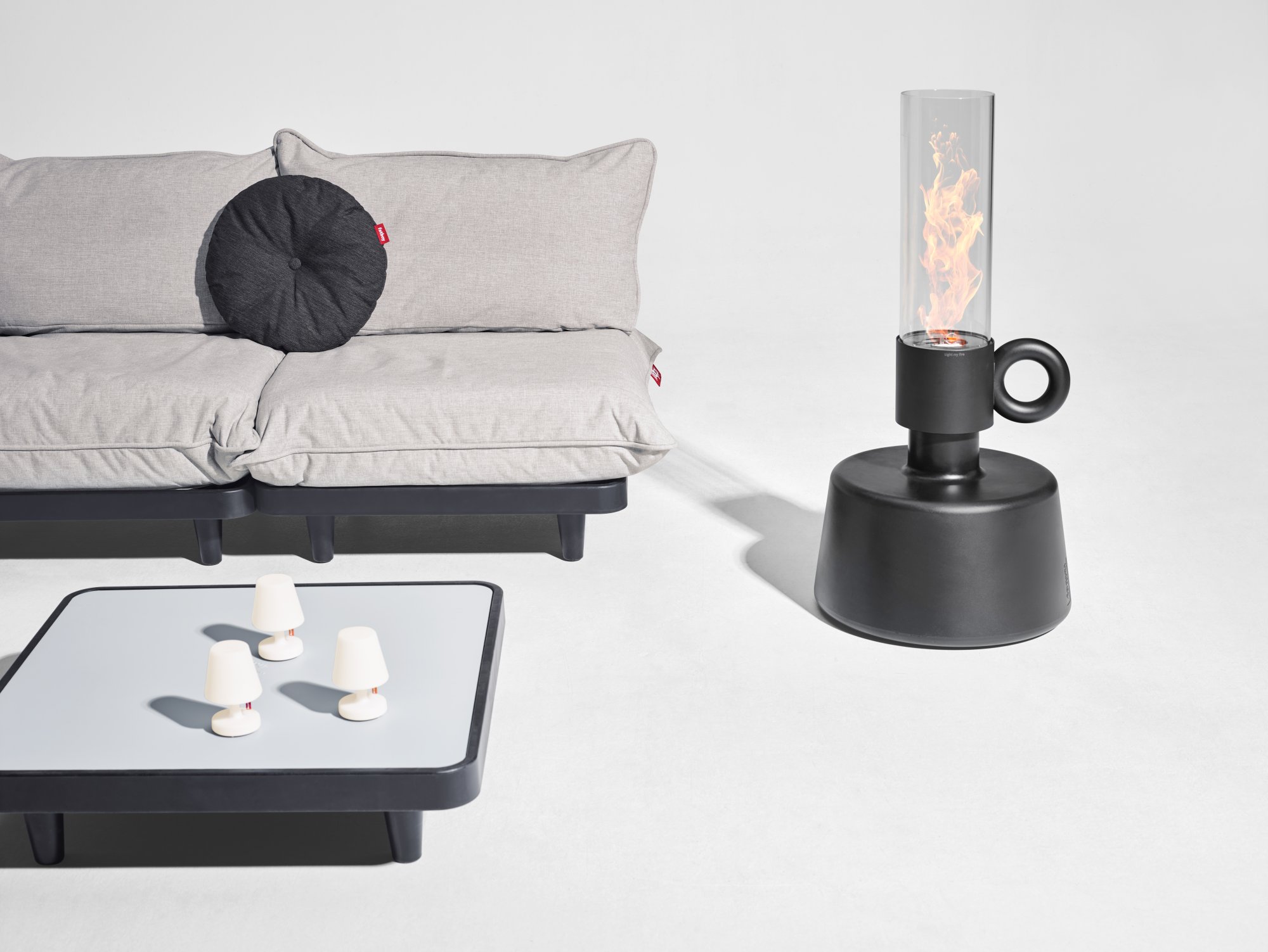 Fatboy Paletti table, anthracite | Finnish Design Shop