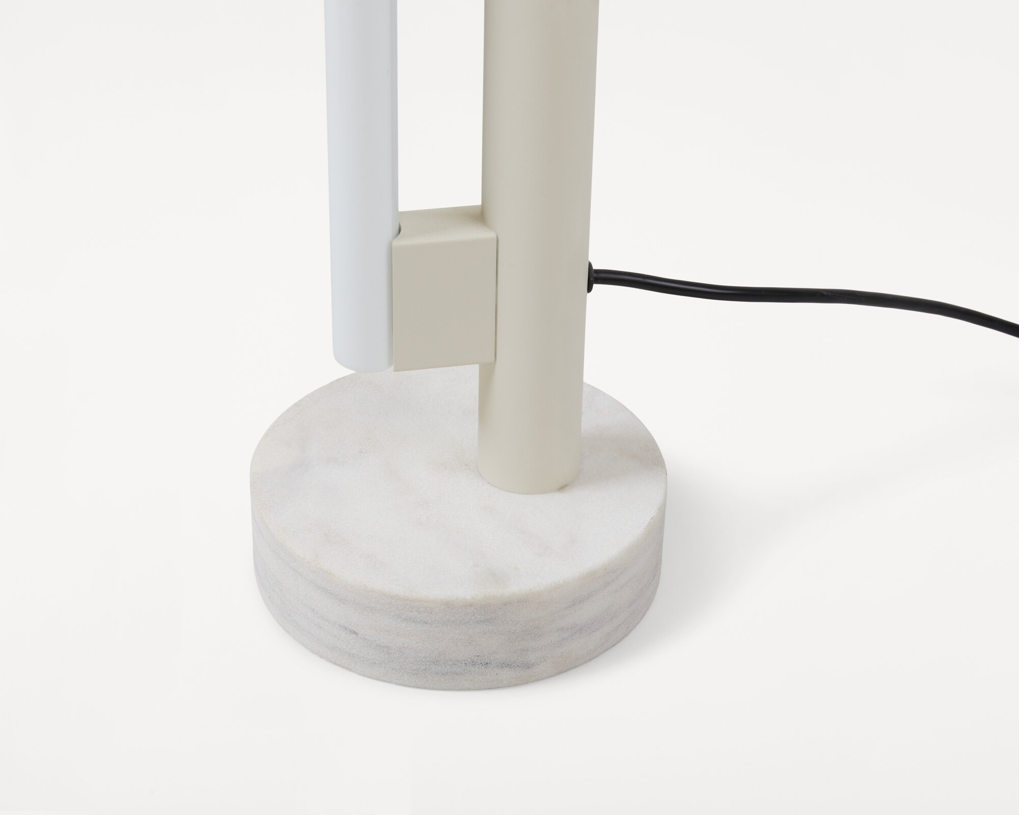 Frama Eiffel Single floor lamp, 100 cm, cream | Finnish Design Shop